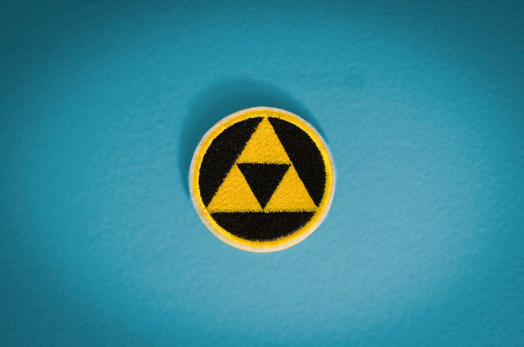 Triforce -- Zelda Embroidered Iron-on NES Nintendo Patch - Etsy