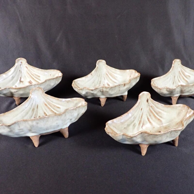 Pottery Shell Bowl - Etsy