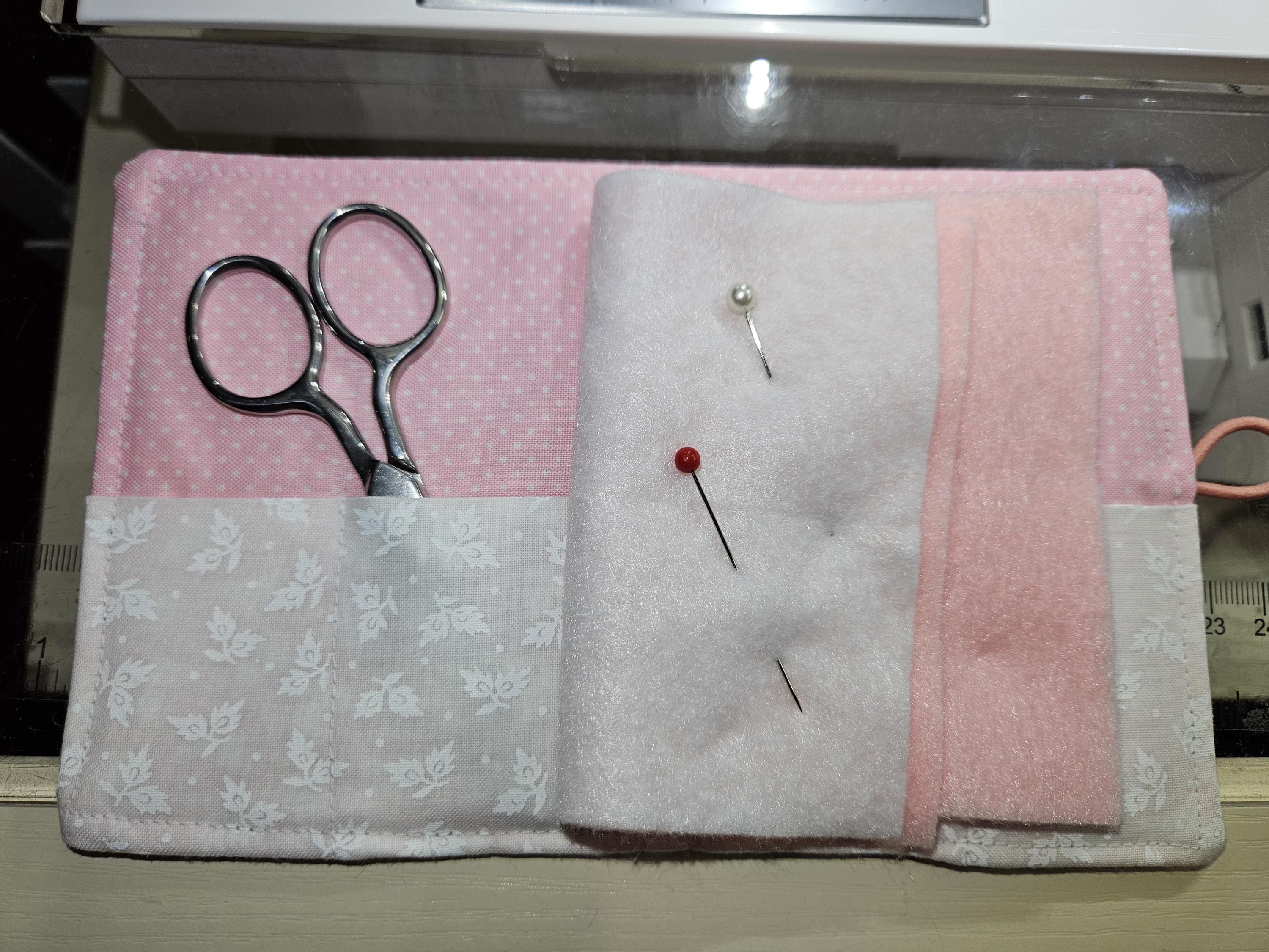 Fabric Needle Case: Sewing Needle Storage Wallet With Wool Felt Pages ...