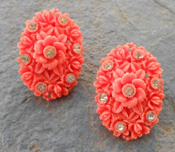 Vintage Coral "Carved" Celluloid Rose Rhinestone Clip… - Gem