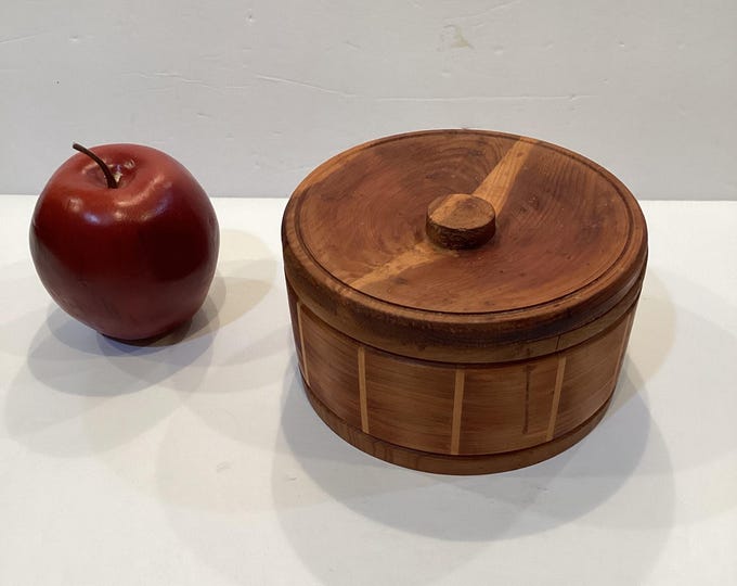 Hand Crafted Wooden Lidded Trinket Box - Circular and Tooled Sides. - Etsy