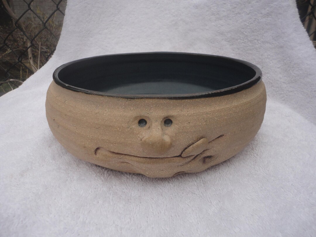 Vintage Gretchen Larson People Stoneware Pottery Casserole Dish Made in ...