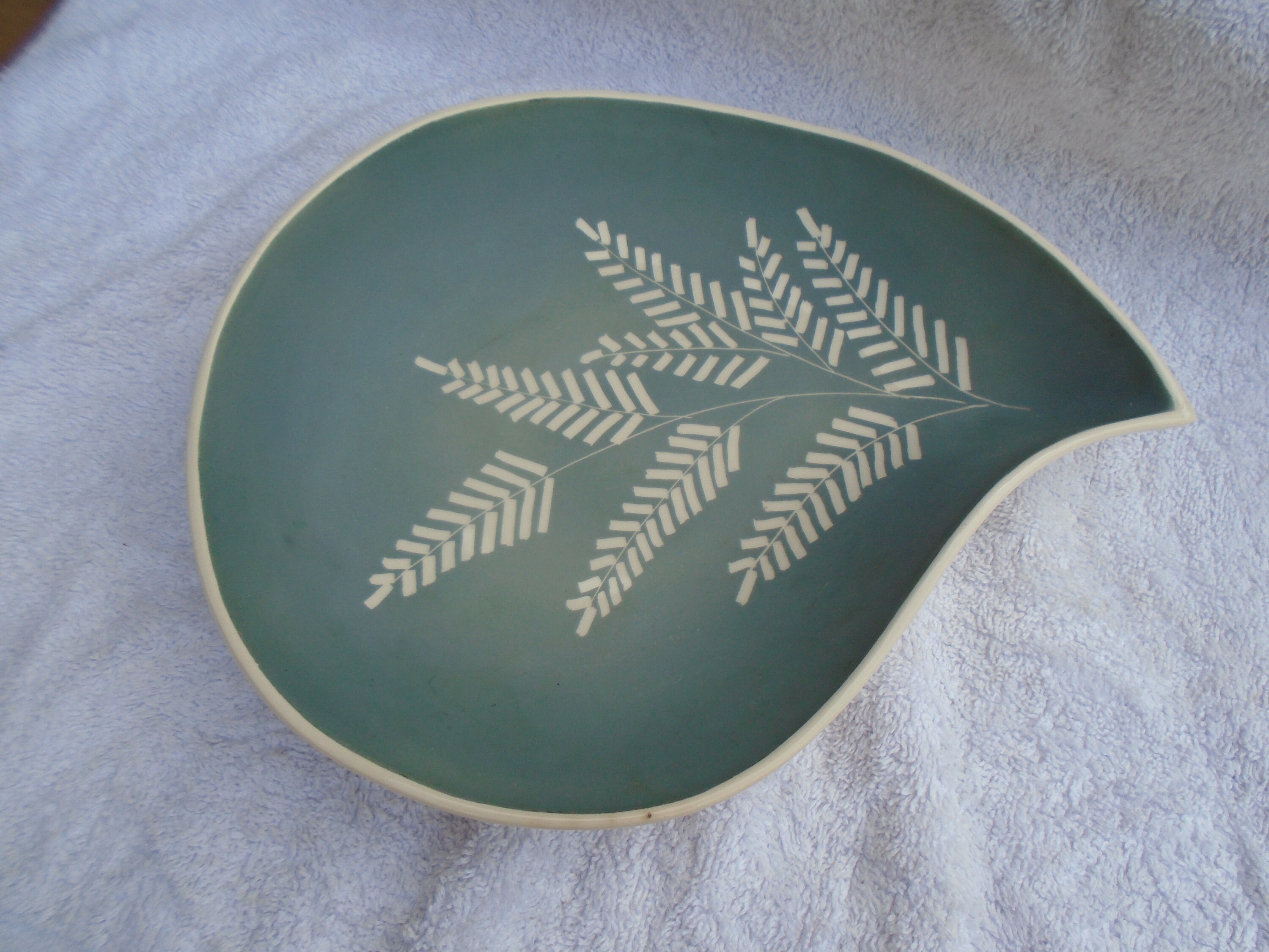 Vintage Ceramic Teardrop Hand Painted Fern Dish Made Norway, KK Ceramic ...
