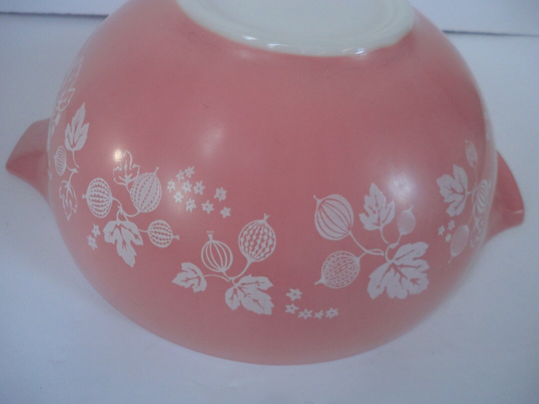 Vintage Pink White Pyrex Gooseberry No. 444 Bowl Made in USA, Pyrex ...