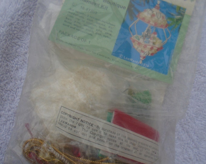 Vintage New Old Stock Lee Wards Red Gold Christmas Kit Ornament Made ...