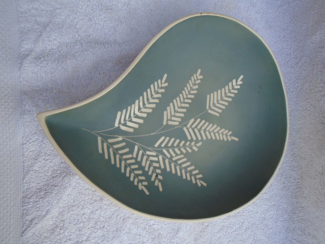 Vintage Ceramic Teardrop Hand Painted Fern Dish Made Norway, KK Ceramic ...