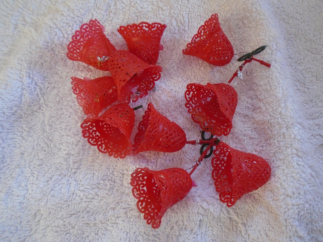 Vintage Lot of Red Plastic Lace Christmas Bells Made in Honk Kong, Red ...