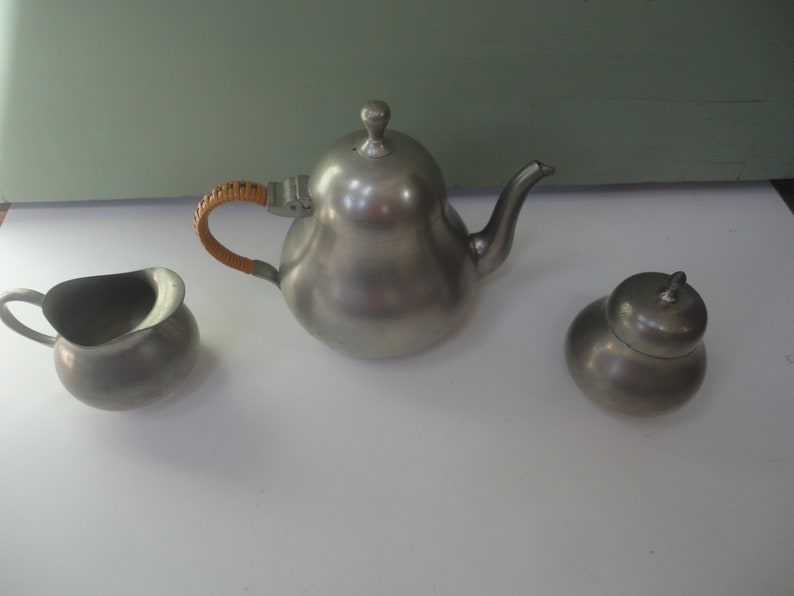 Vintage Pewter Meeuws and Zoon Tea Pot Made in Holland, Pewter Tea Pot ...