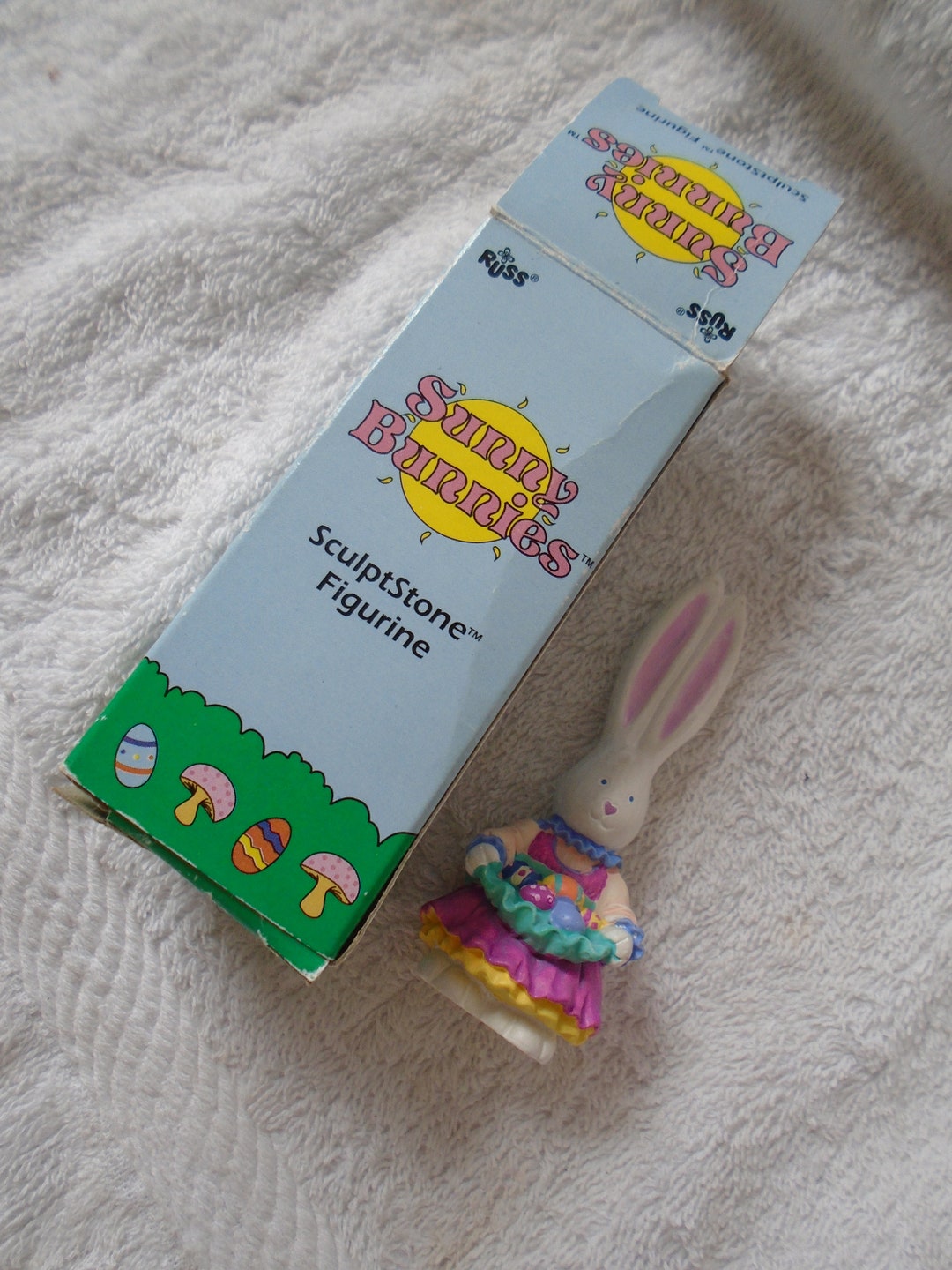 Vintage Sculptstone Easter Bunny Figurine Made in Taiwan, Pink Blue ...