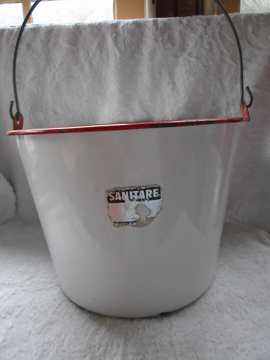 Vintage White Red Trim Enamelware Bucket Handle, Enamelware, Enamel ...