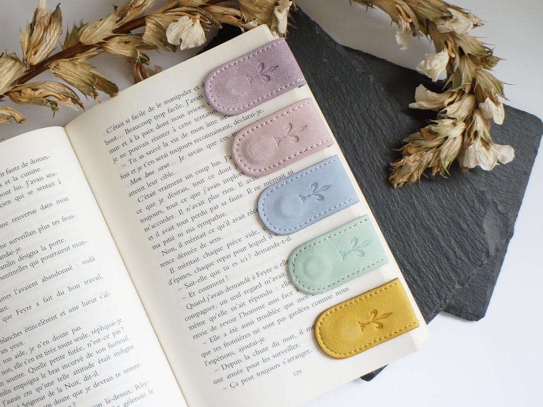 Personalized Pastel Leather Bookmark, Magnetic Closure, Reader Gift - Etsy
