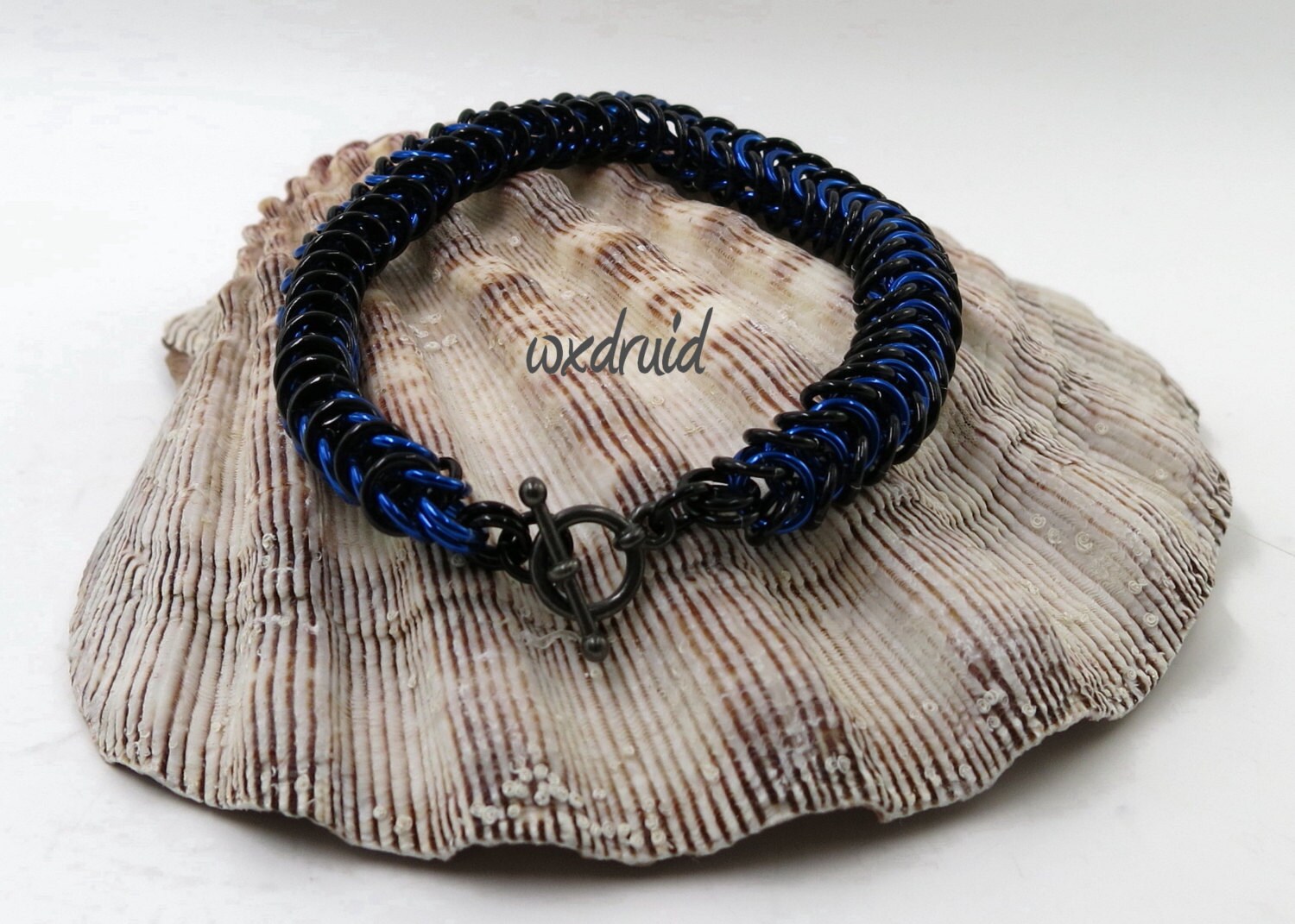 Chainmaille Bracelet Box Chain Weave Handmade Black and - Etsy