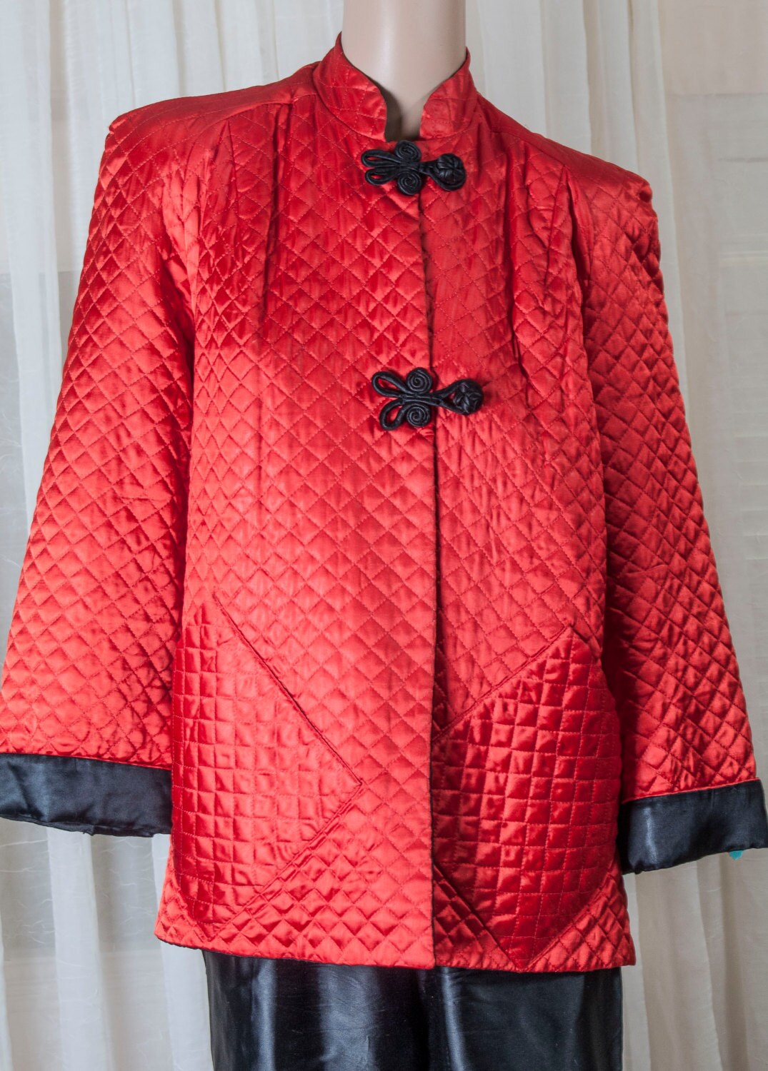 1970s Mandarin style ladies red quilted jacket w/ black frog | Etsy