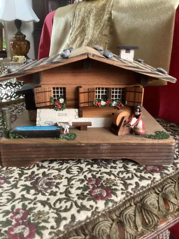 swiss carved cottage - Gem