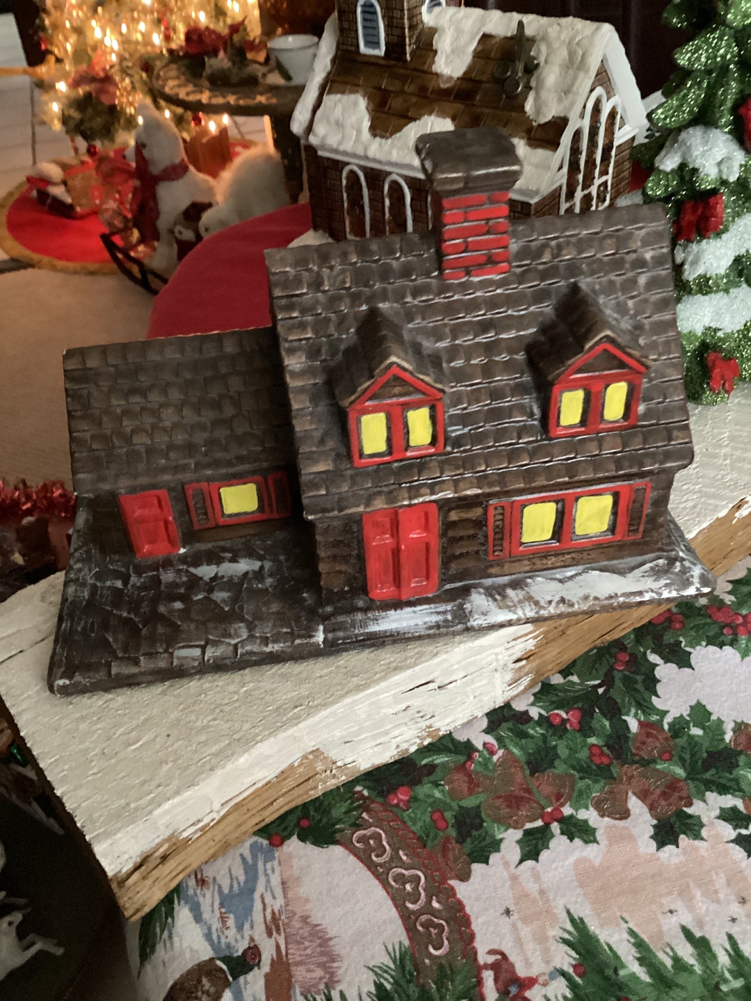 1979 White/green/brown Byron Molds Ceramic Christmas Village Light up ...