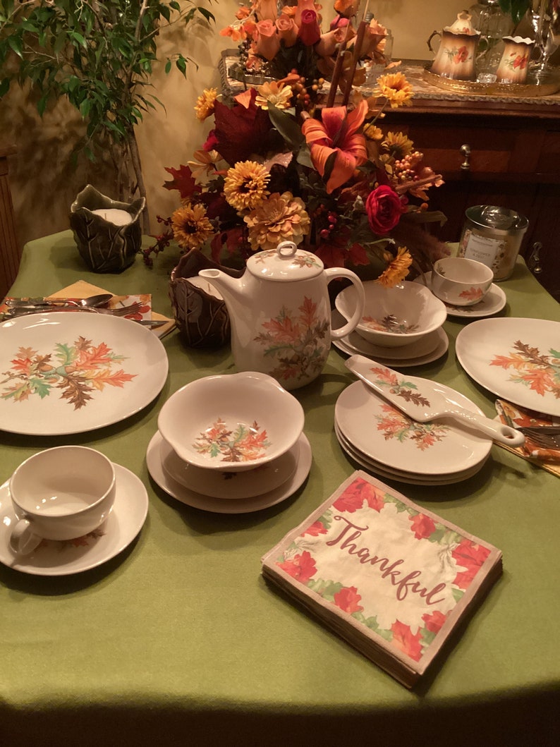 7" Rare-beautiful Fall Autumn Leaves Crooksville Iva-lure Bread/dessert ...