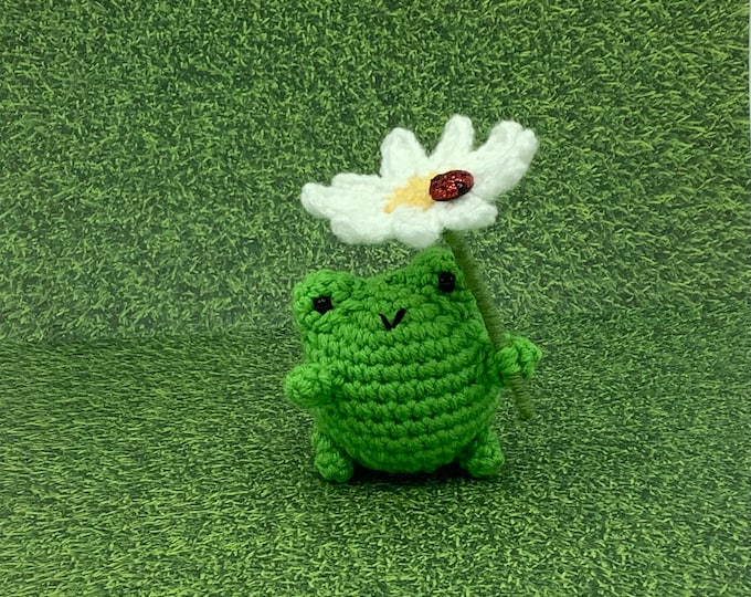 Please Be Nice to Me, I'm Very Small Frog Desk Companion- Cute Coworker ...