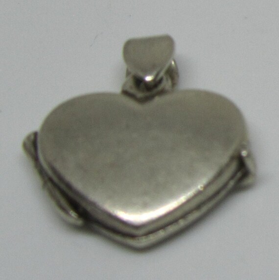 Vintage sterling silver locket - Gem