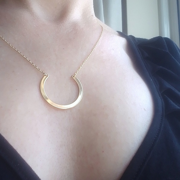 Large Gold Half Circle Necklace - Etsy