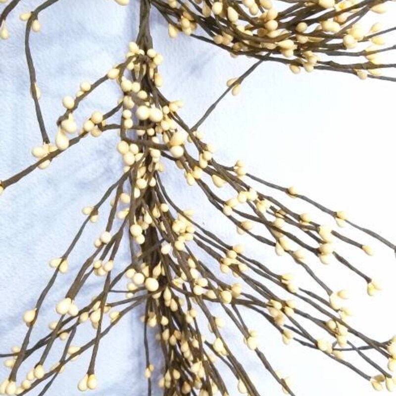 Pip Berry Garland - Etsy