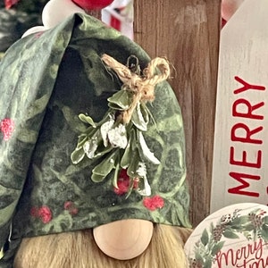 Winter Gnome, Christmas Gnome, Mistletoe Gnome, Tomte, Nisse, Mistletoe ...