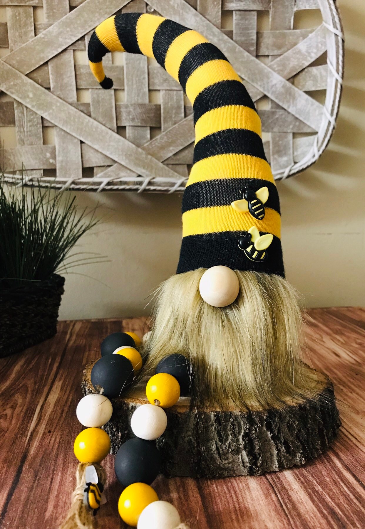 Bumble bee gnome tomte nisse farmhouse decoration | Etsy