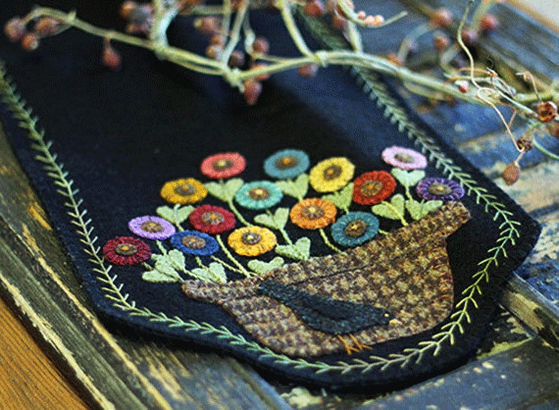 Summer Bird Wool Applique Table Runner Pattern PRI 524 - Etsy