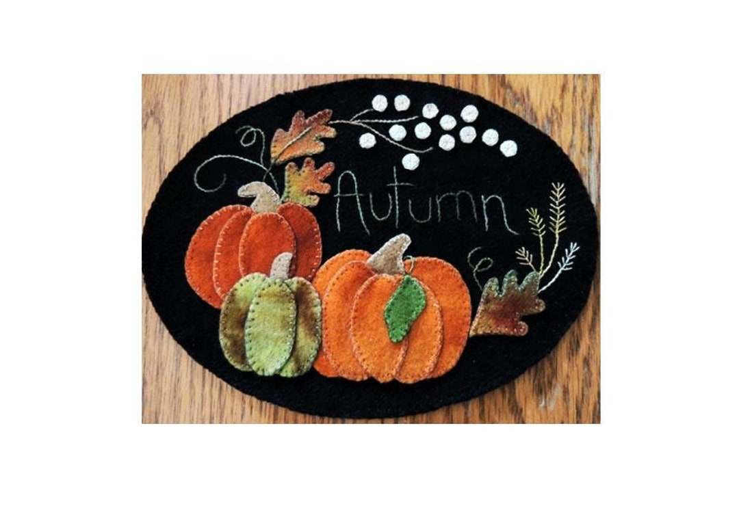 Autumn Pumpkins Wool Table Mat Pattern: Fall Embroidery (past 35) - Etsy