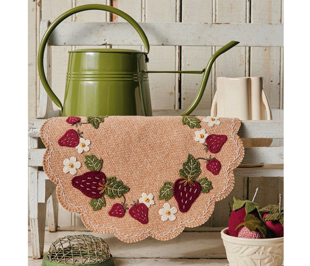 Strawberries Applique Pattern - Wool Applique Patterns - Strawberry ...