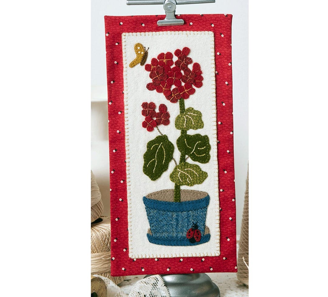 Geranium Banner Wool Applique Pattern for Spring or Summer Decoration ...