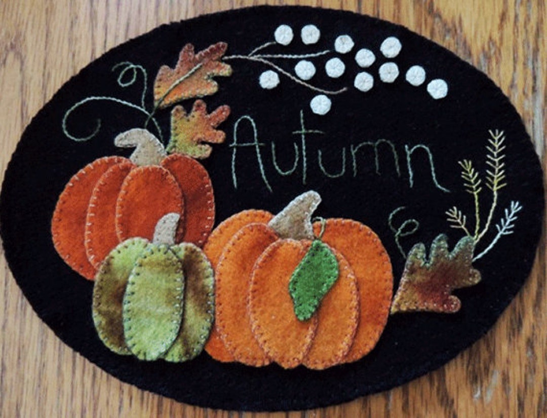 Autumn Pumpkins Wool Table Mat Pattern Fall Pumpkin With Autumn ...