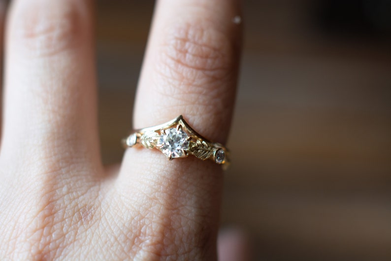 Gold V Shaped Wedding Band Ring - Wedding Ring - Satin Matte Finish ...