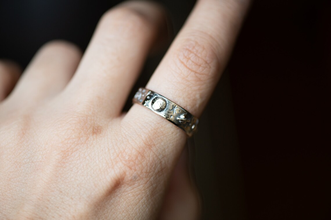 Custom Solarsystem Ring in Yellow Rose or White Gold 14k | Etsy
