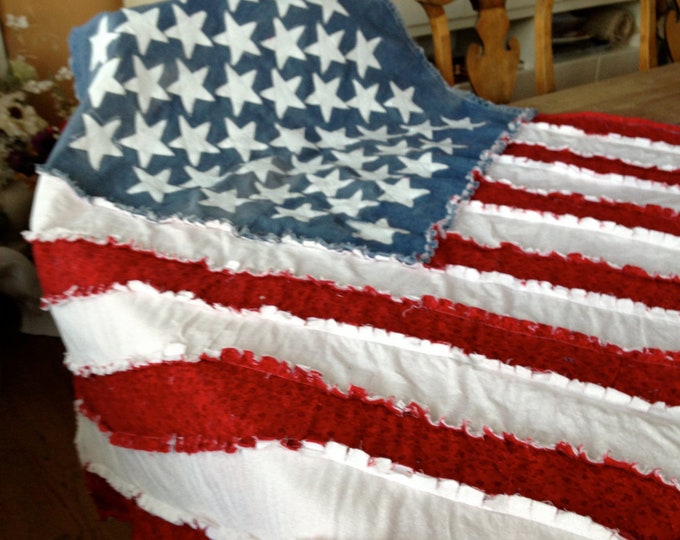 American Flag Rag Quilt. This Gorgeous Quilt is Made From Soft Cottons ...