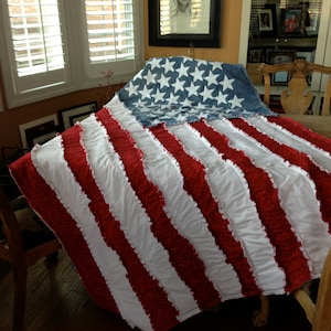 American Flag Rag Quilt. This Gorgeous Quilt is Made From Soft Cottons ...