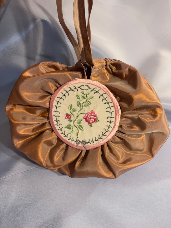 Regency Circular Reticule Purse Peachy Iridescent Brown - Etsy