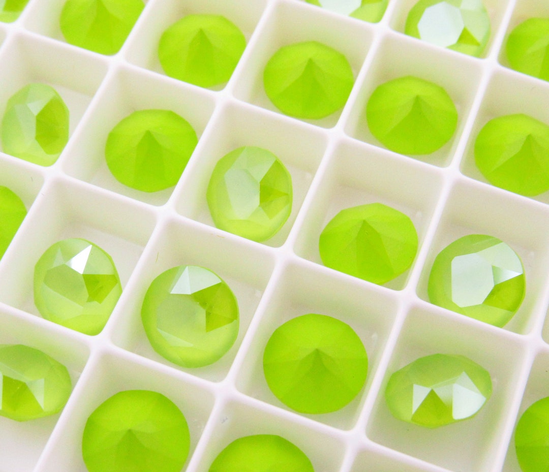 Austrian Swarovski Article 1088 SS39 Crystal Lime, 8mm Faceted Top ...