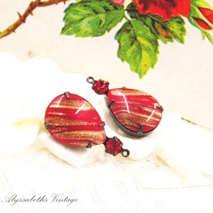Retro Vintage Opaque Red & Gold Fleck Pear With Ruby Red Austrian ...