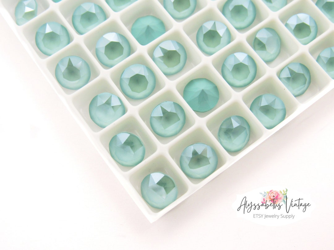 Crystal Mint Green Chatons 29ss Swarovski 1088 XIRIUS Point Back 6mm ...