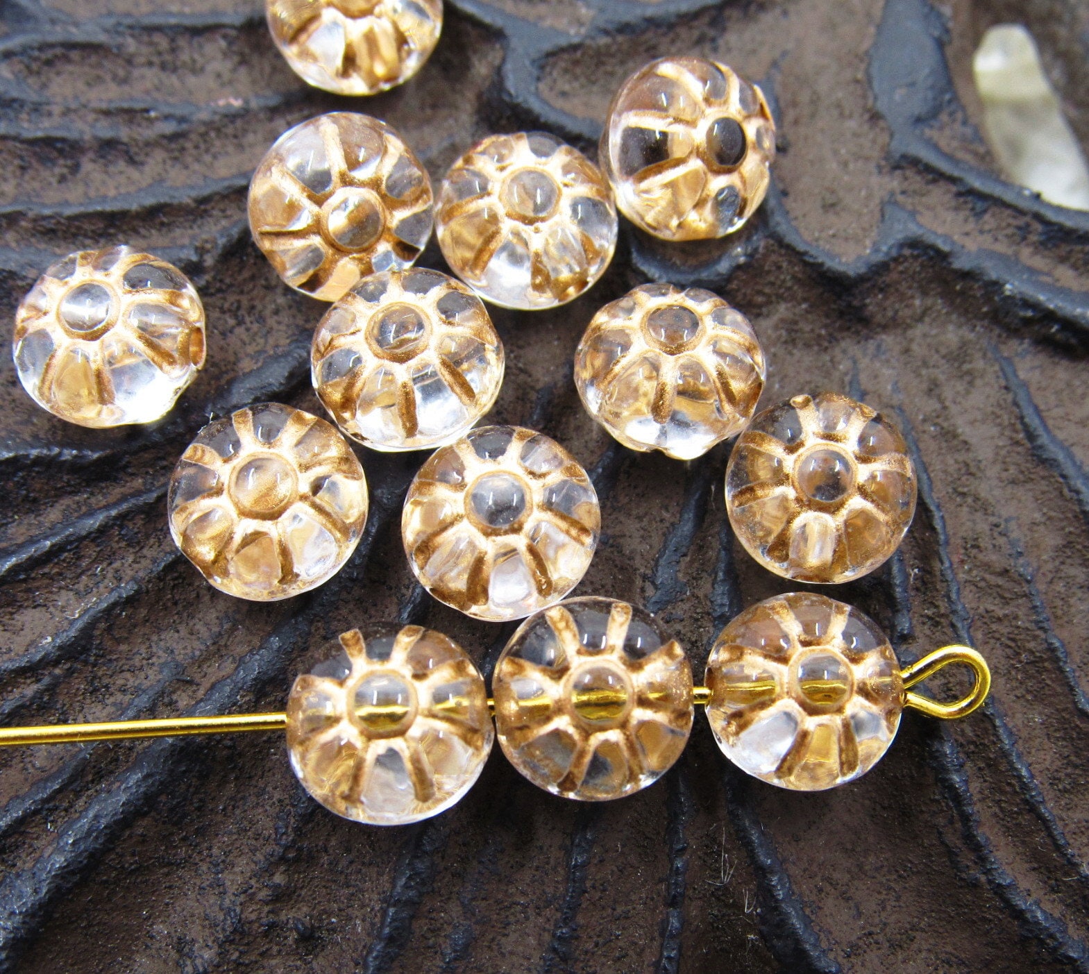 Floral Clear & Antique Gold Daisy Flower Acrylic Disc Beads, 8mm ...