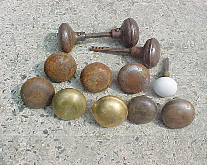 Rusty Door Knob Collection 12 Antique Doorknobs Farmhouse - Etsy