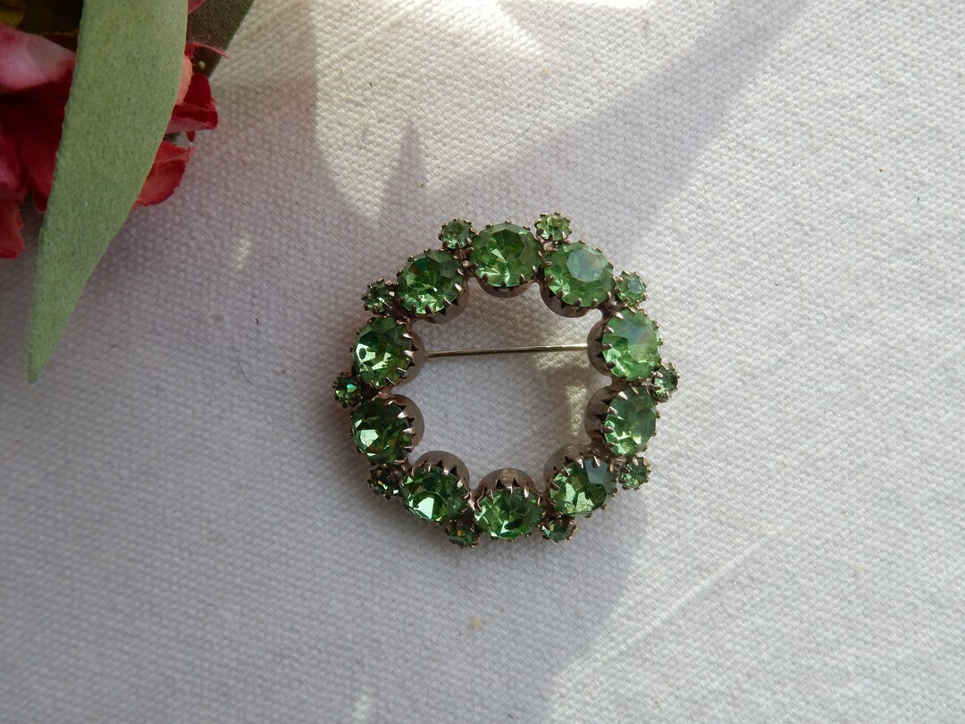 Spring Green Rhinestone Circle Brooch, Vintage Green Rhinestone Brooch ...