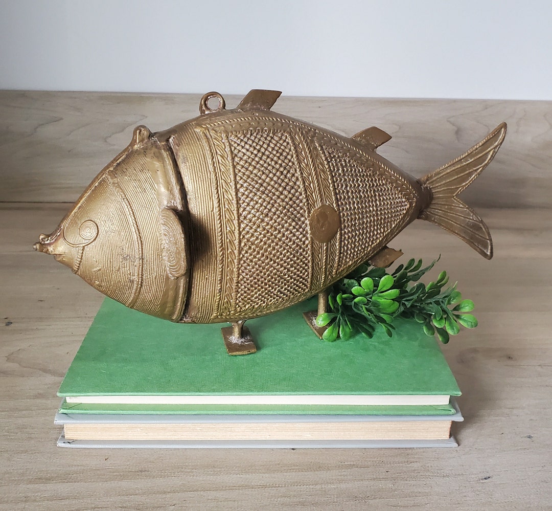 Vintage Dhokra Indian Art Brass Decorative Fish on Stand, Hand Carved ...