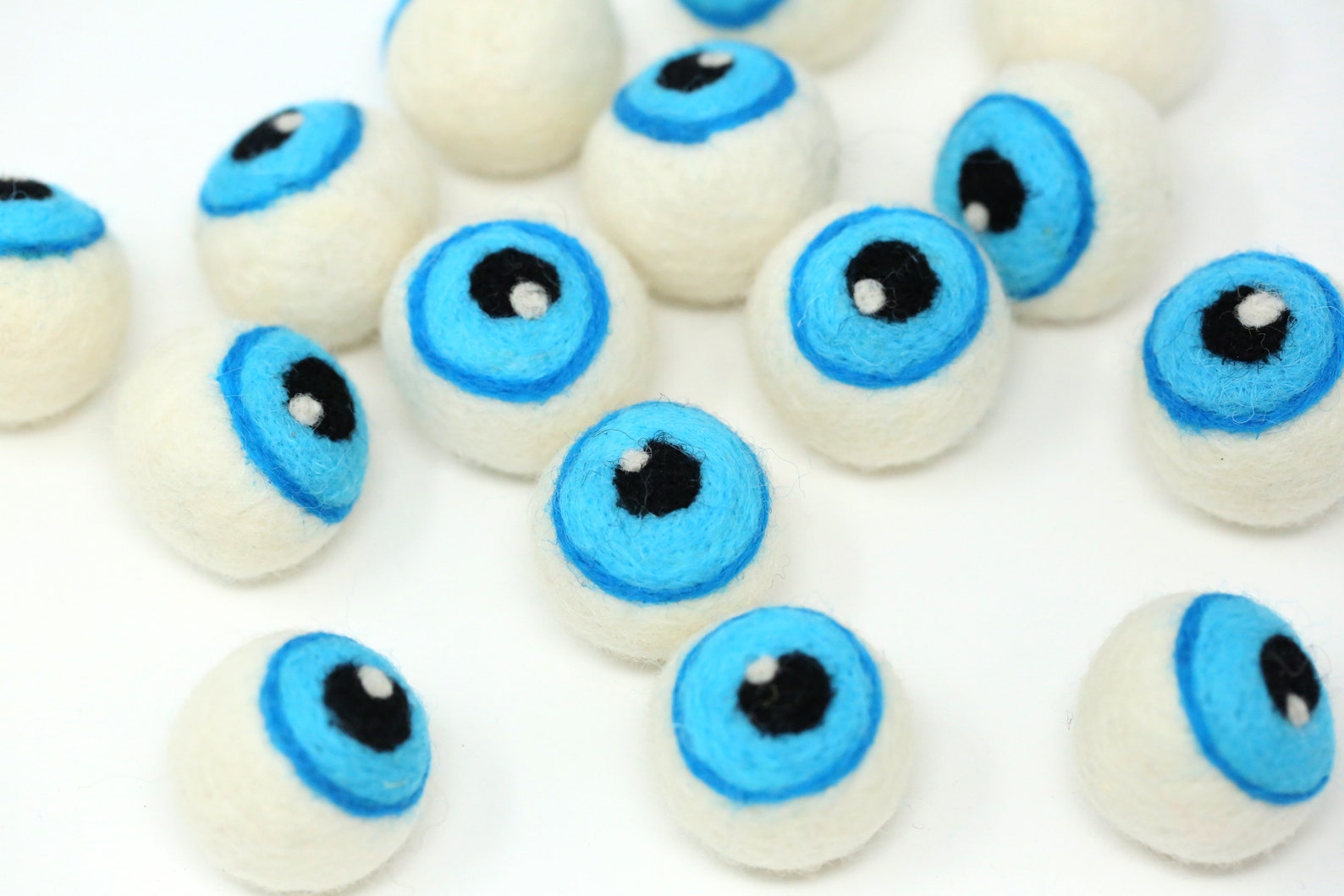 Felt Eyeballs 3 Cm // Halloween Eyeballs // Halloween Felt - Etsy