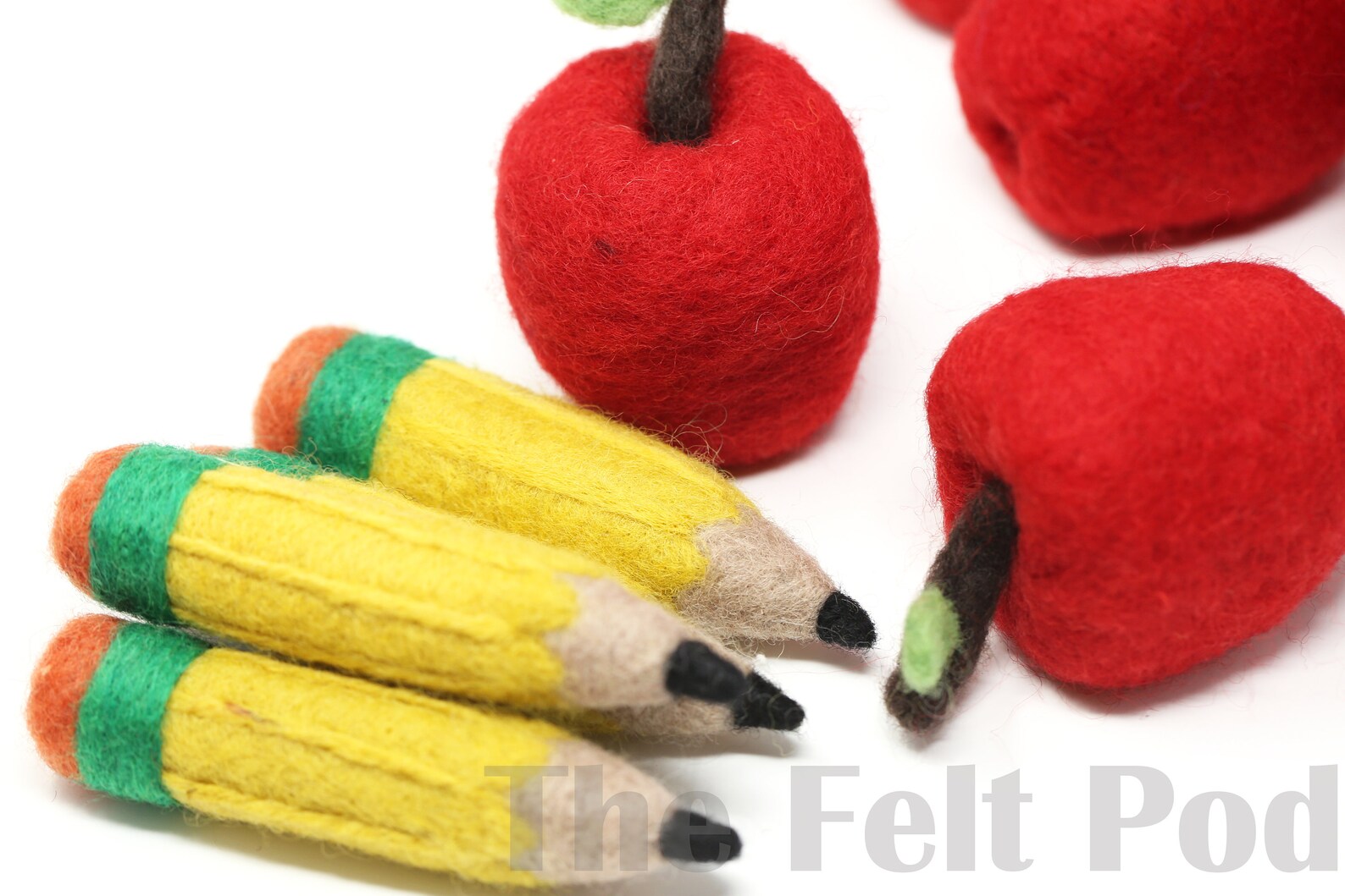 Felt Apples Whole Apples Whole Felt Apples Felt Shapes 2 Sizes ...