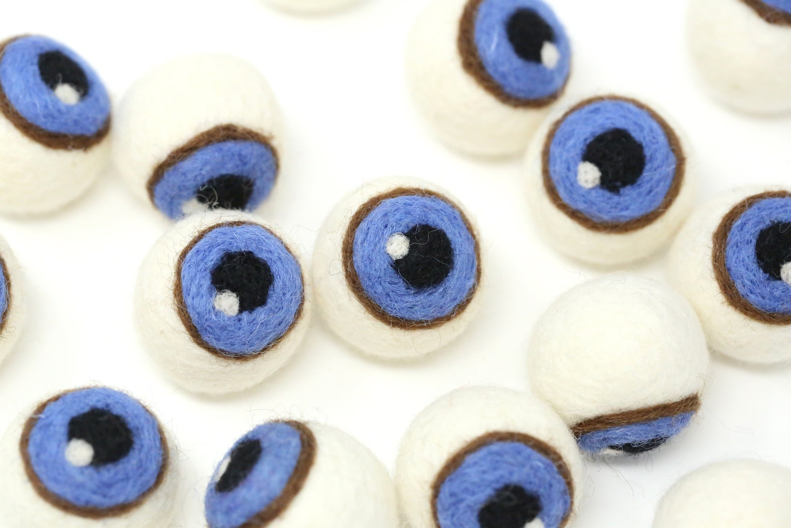 Felt Eyeballs 3 Cm // Halloween Eyeballs // Halloween Felt - Etsy