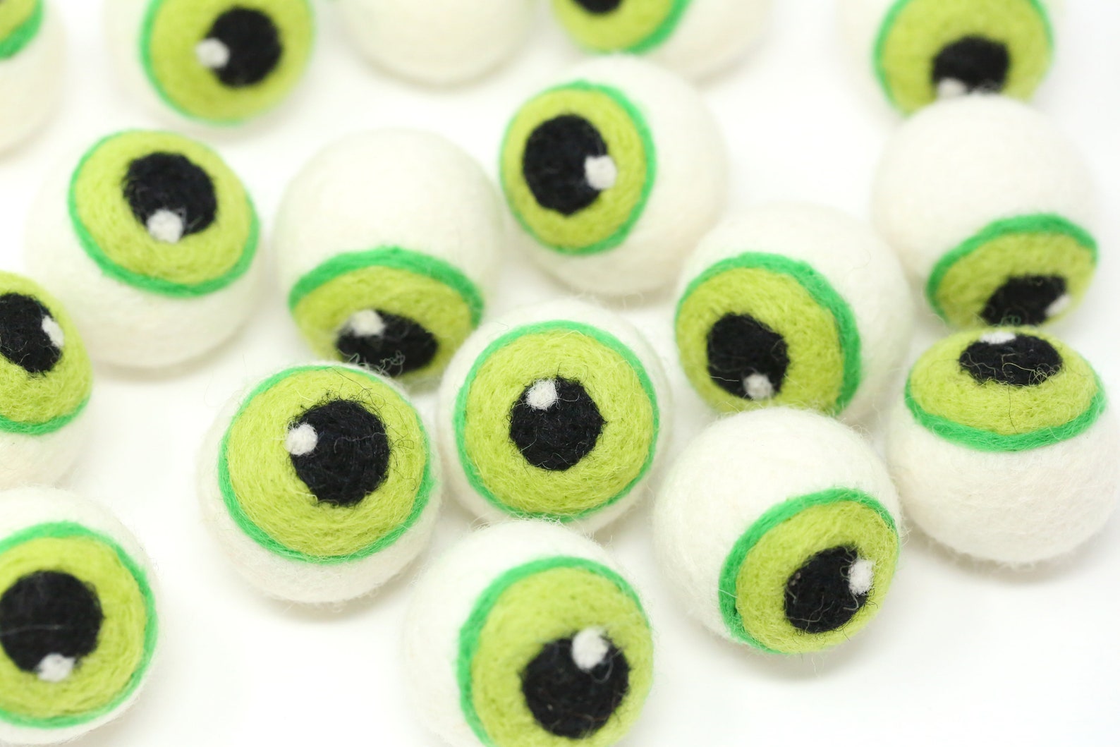 Felt Eyeballs 3 Cm // Halloween Eyeballs // Halloween Felt - Etsy