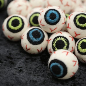 Felt Eyeballs // Halloween Eyeballs // Halloween Felt Shapes ...