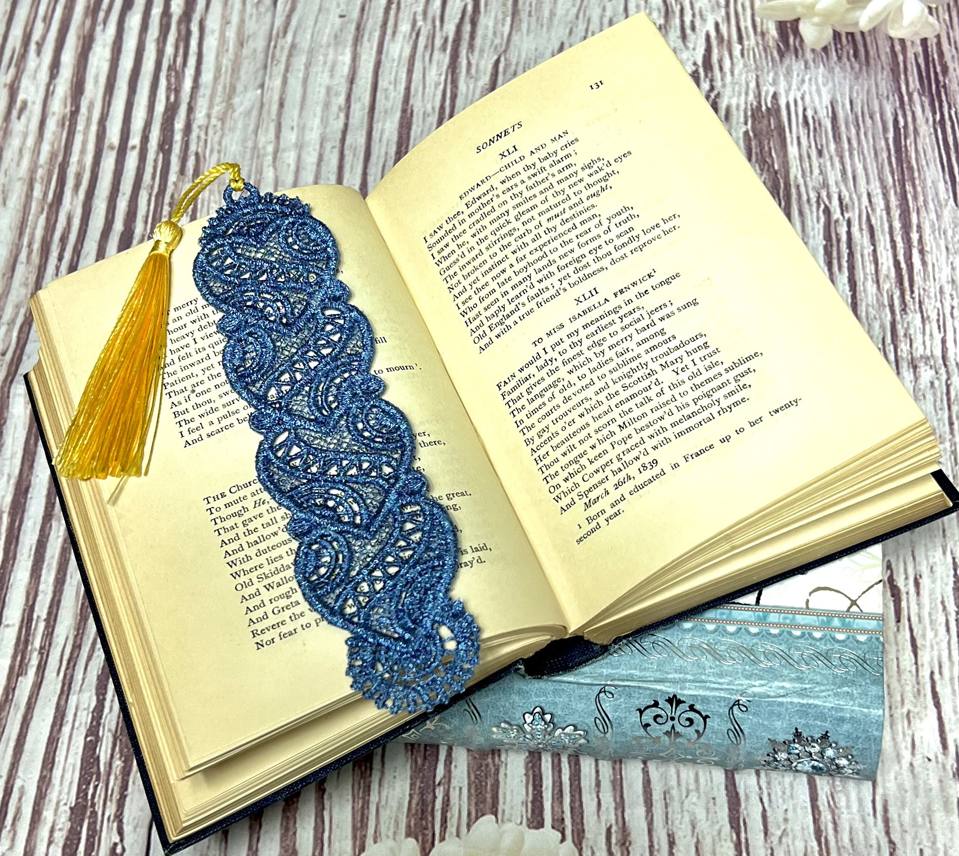 Freestanding Lace Heart Bookmarks, Shimmery Bold Colors, Book Lover ...