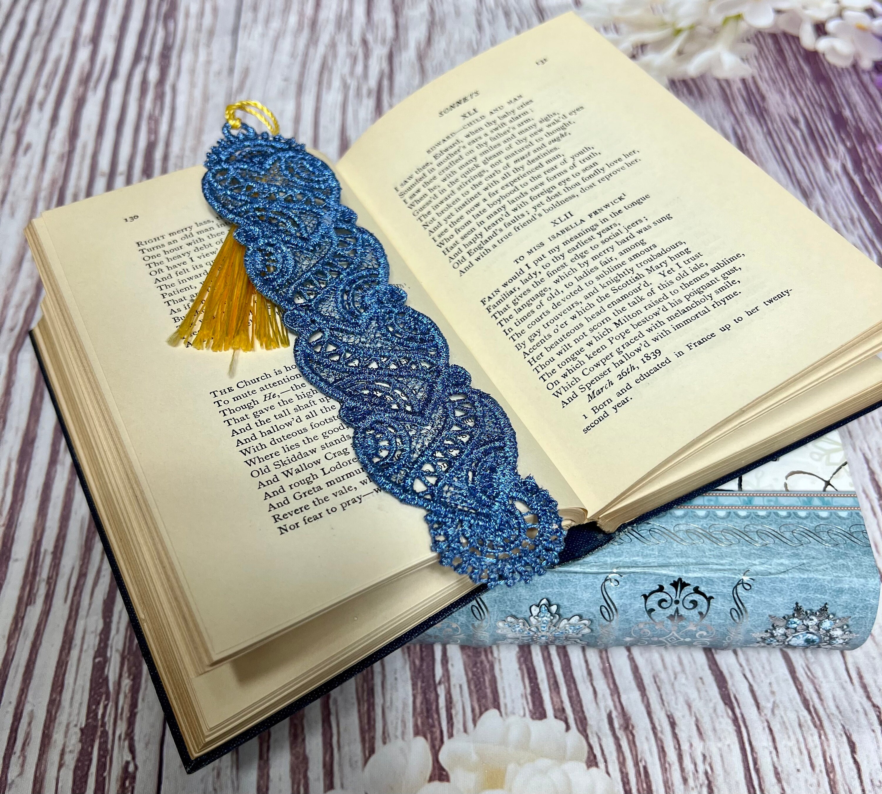 Freestanding Lace Heart Bookmarks, Shimmery Bold Colors, Book Lover ...